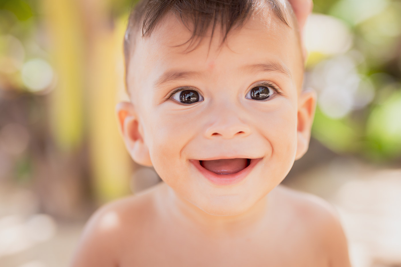 Tips and ideas to make your baby photoshoot a success! - AWAII